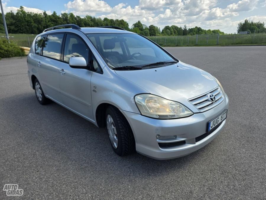 Toyota avensis-verso 2004 Viļņa, ar dzinēja tilpumu 2.00 L un nobraukumu 312 tūkst. km par 1400 €, foto 1 vietnē AUTOMOTO.COM.LV