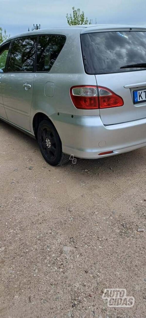 Toyota avensis-verso 2005 Telšiai, ar dzinēja tilpumu 2.00 L un nobraukumu 400 tūkst. km par 1500 €, foto 4 vietnē AUTOMOTO.COM.LV