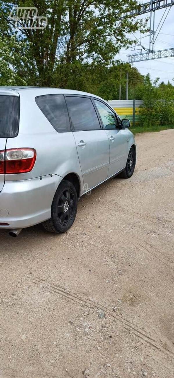 Toyota avensis-verso 2005 Telšiai, ar dzinēja tilpumu 2.00 L un nobraukumu 400 tūkst. km par 1500 €, foto 5 vietnē AUTOMOTO.COM.LV