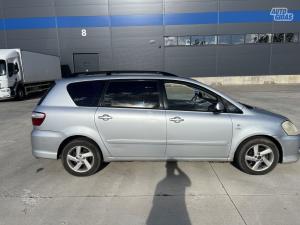 Toyota avensis-verso 2005 Panevēža, ar dzinēja tilpumu 2.00 L un nobraukumu 300 tūkst. km par 1200 €, foto 6 vietnē AUTOMOTO.COM.LV