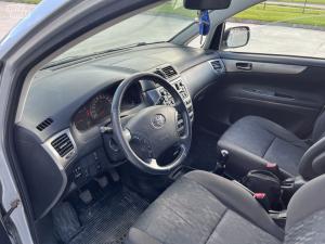 Toyota avensis-verso 2005 Panevēža, ar dzinēja tilpumu 2.00 L un nobraukumu 300 tūkst. km par 1200 €, foto 11 vietnē AUTOMOTO.COM.LV