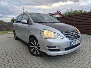 Toyota avensis-verso 2005 in Jurbarkas, with an engine capacity of 2.00 L and mileage of 260 thousand km for 1950 €, photo  on AUTOMOTO.COM.LV
