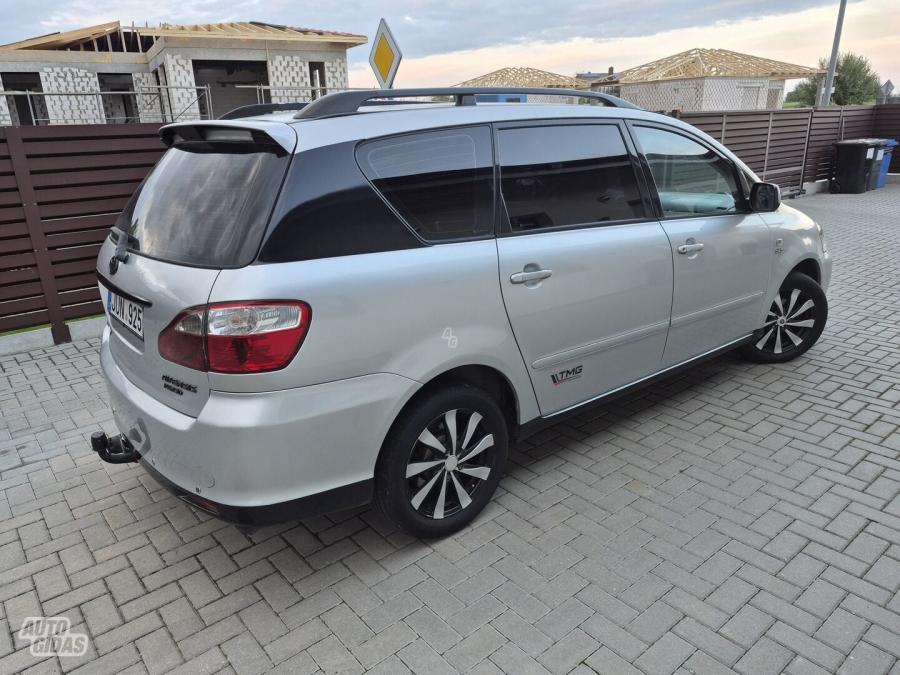 Toyota avensis-verso 2005 Jurbarkas, ar dzinēja tilpumu 2.00 L un nobraukumu 260 tūkst. km par 1950 €, foto 5 vietnē AUTOMOTO.COM.LV
