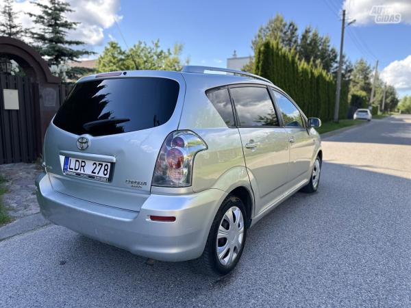 Тойота Авенсис Версо 2006 в Вильнюс, объемом двигателя 2.00 л и пробегом 320 тыс. км за 1800 €, фото 4 на AUTOMOTO.COM.LV