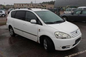 Balts Toyota avensis-verso 2003 Radviliškis, ar dzinēja tilpumu 2.00 L un nobraukumu 0 tūkst. km par 1250 €, foto 2 vietnē AUTOMOTO.COM.LV