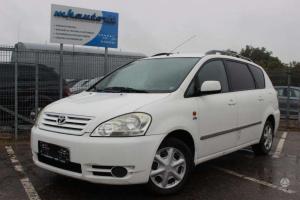 Balts Toyota avensis-verso 2003 Radviliškis, ar dzinēja tilpumu 2.00 L un nobraukumu 320 tūkst. km par 950 €, foto  vietnē AUTOMOTO.COM.LV