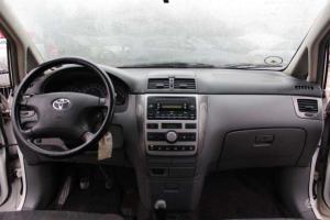 Balts Toyota avensis-verso 2003 Radviliškis, ar dzinēja tilpumu 2.00 L un nobraukumu 320 tūkst. km par 850 €, foto 8 vietnē AUTOMOTO.COM.LV