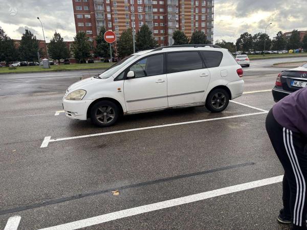 Balts Toyota avensis-verso 2003 Joniškis, ar dzinēja tilpumu 2.00 L un nobraukumu 400 tūkst. km par 630 €, foto 8 vietnē AUTOMOTO.COM.LV