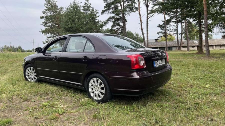 Violet Toyota Avensis 2007 in Kaunas, with an engine capacity of 1.60 L and mileage of 203 thousand km for 2550 €, photo 8 on AUTOMOTO.COM.LV