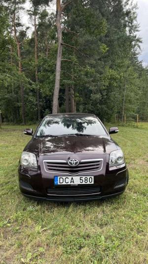 Violet Toyota Avensis 2007 in Kaunas, with an engine capacity of 1.60 L and mileage of 203 thousand km for 2550 €, photo 13 on AUTOMOTO.COM.LV