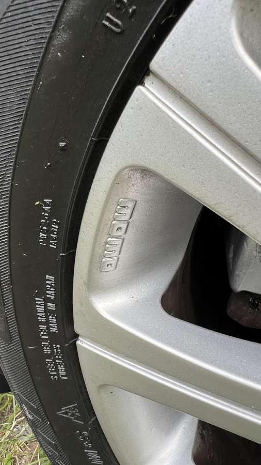 Violet Toyota Avensis 2007 in Kaunas, with an engine capacity of 1.60 L and mileage of 203 thousand km for 2550 €, photo 19 on AUTOMOTO.COM.LV
