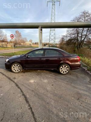 Violets Toyota Avensis 2008 Rīga, ar dzinēja tilpumu 2.00 L un nobraukumu 190 tūkst. km par 3300 €, foto 3 vietnē AUTOMOTO.COM.LV