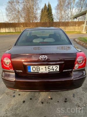 Violets Toyota Avensis 2008 Rīga, ar dzinēja tilpumu 2.00 L un nobraukumu 190 tūkst. km par 3300 €, foto 4 vietnē AUTOMOTO.COM.LV