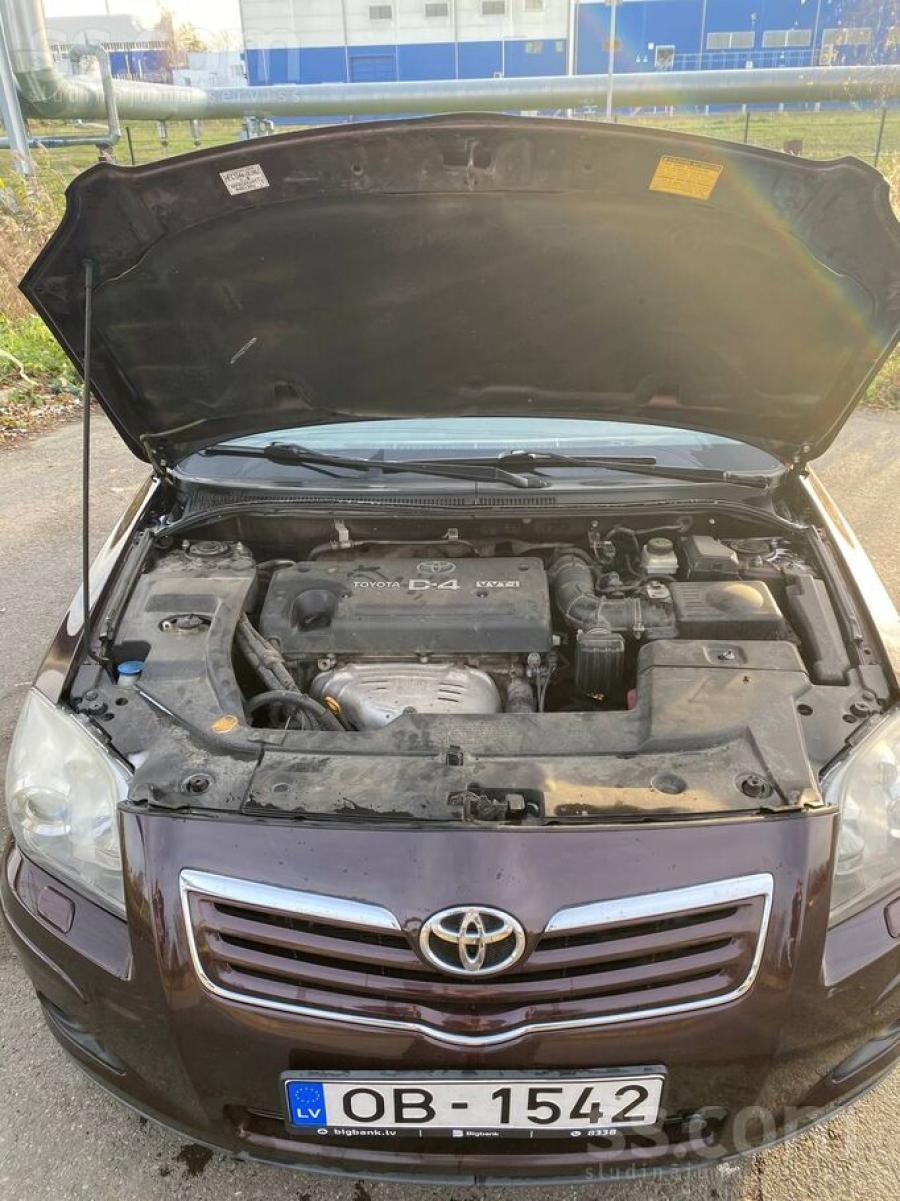 Violets Toyota Avensis 2008 Rīga, ar dzinēja tilpumu 2.00 L un nobraukumu 190 tūkst. km par 3300 €, foto 6 vietnē AUTOMOTO.COM.LV