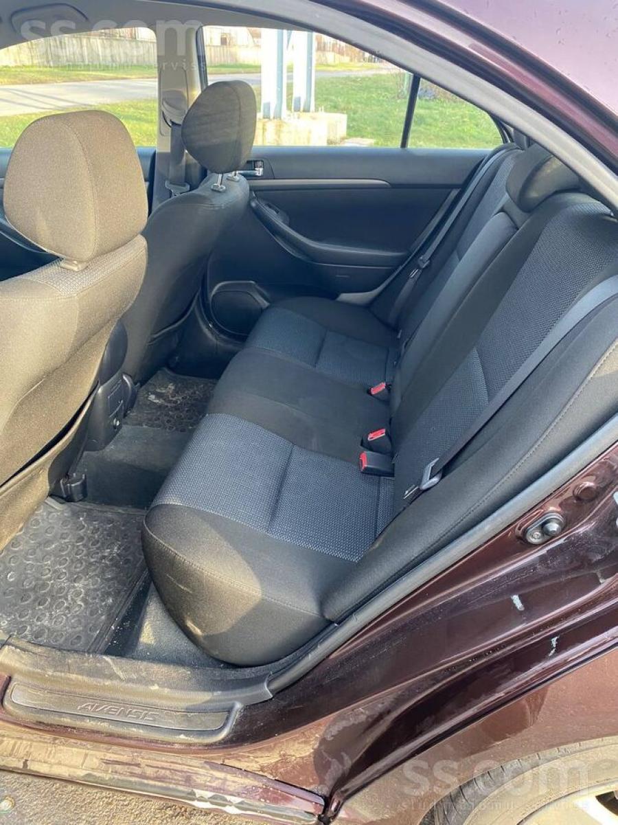 Violets Toyota Avensis 2008 Rīga, ar dzinēja tilpumu 2.00 L un nobraukumu 190 tūkst. km par 3300 €, foto 8 vietnē AUTOMOTO.COM.LV