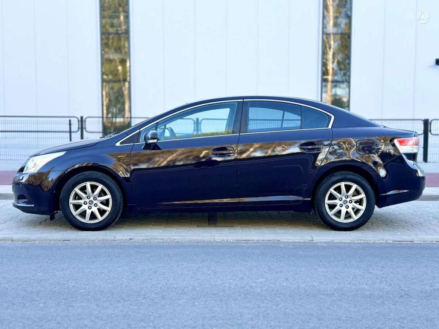 Violets Toyota Avensis 2009 Viļņa, ar dzinēja tilpumu 1.99 L un nobraukumu 223 tūkst. km par 3750 €, foto 5 vietnē AUTOMOTO.COM.LV