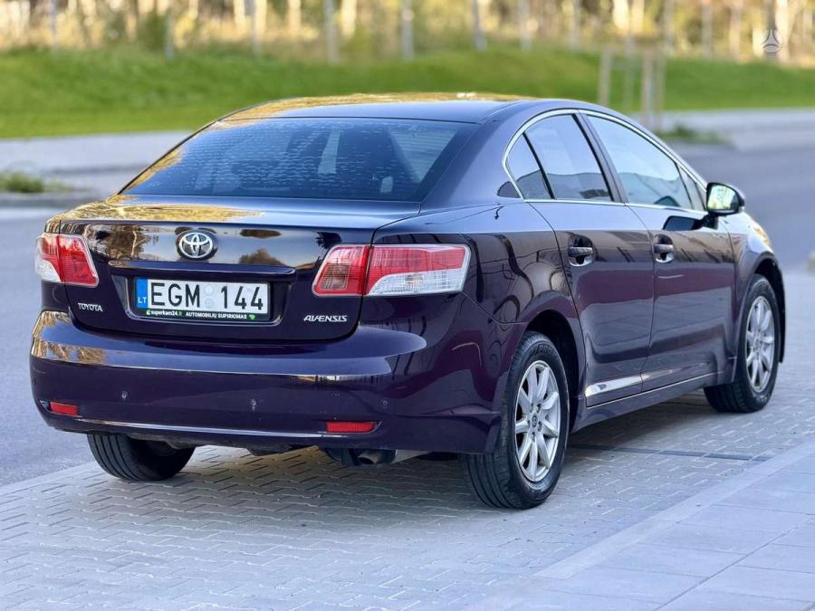 Violets Toyota Avensis 2009 Viļņa, ar dzinēja tilpumu 1.99 L un nobraukumu 223 tūkst. km par 3750 €, foto 7 vietnē AUTOMOTO.COM.LV