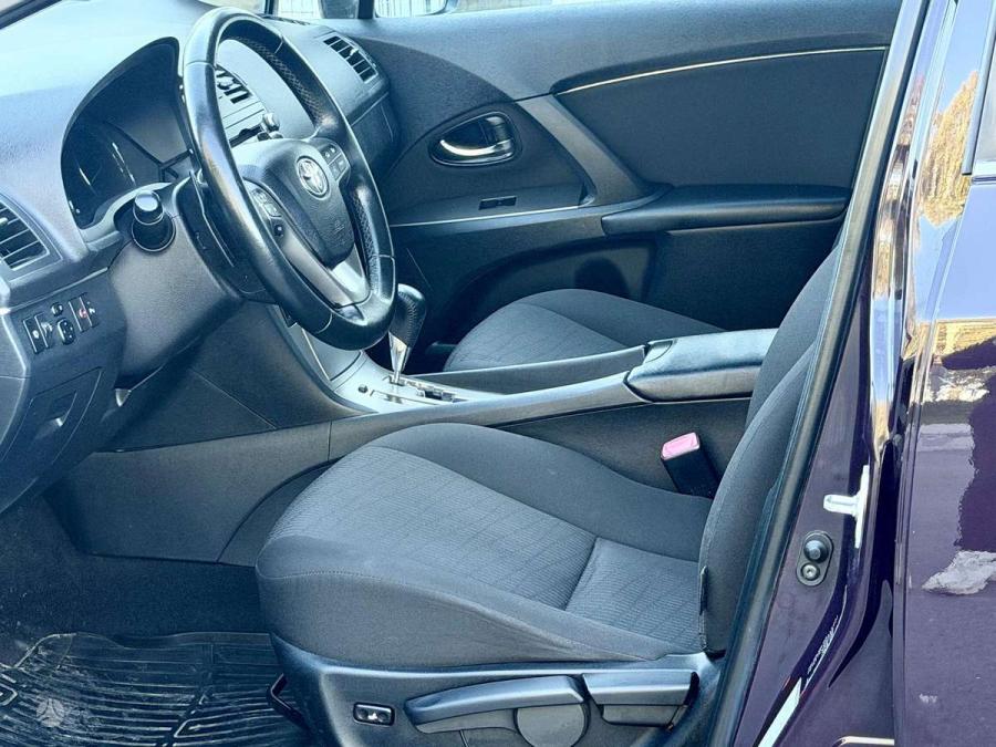 Violets Toyota Avensis 2009 Viļņa, ar dzinēja tilpumu 1.99 L un nobraukumu 223 tūkst. km par 3750 €, foto 12 vietnē AUTOMOTO.COM.LV