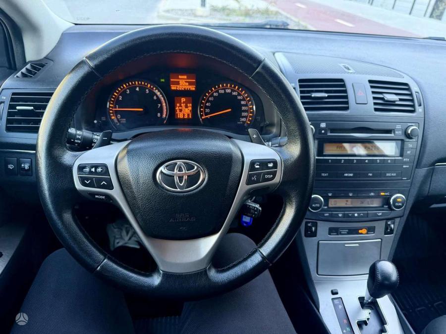 Violets Toyota Avensis 2009 Viļņa, ar dzinēja tilpumu 1.99 L un nobraukumu 223 tūkst. km par 3750 €, foto 26 vietnē AUTOMOTO.COM.LV