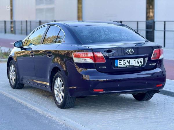 Violets Toyota Avensis 2009 Viļņa, ar dzinēja tilpumu 1.99 L un nobraukumu 223 tūkst. km par 3750 €, foto 9 vietnē AUTOMOTO.COM.LV