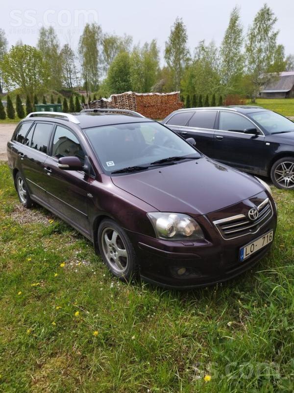 Violet Toyota Avensis 2007 in Ogre, with an engine capacity of 2.20 L and mileage of 438 thousand km for 600 €, photo 1 on AUTOMOTO.COM.LV