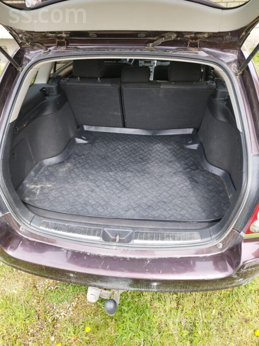 Violets Toyota Avensis 2007 Ogre, ar dzinēja tilpumu 2.20 L un nobraukumu 438 tūkst. km par 600 €, foto 6 vietnē AUTOMOTO.COM.LV
