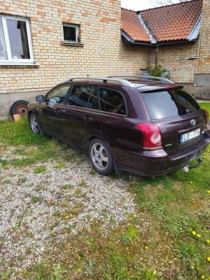 Violets Toyota Avensis 2007 Ogre, ar dzinēja tilpumu 2.20 L un nobraukumu 438 tūkst. km par 600 €, foto 7 vietnē AUTOMOTO.COM.LV