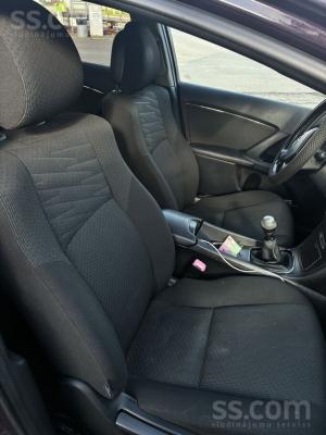 Фиолетовый Тойота Авенсис 2010 в Рига, объемом двигателя 2.00 л и пробегом 319 тыс. км за 4500 €, фото 7 на AUTOMOTO.COM.LV