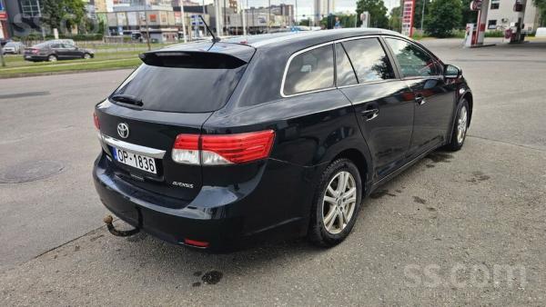 Фиолетовый Тойота Авенсис 2015 в Рига, объемом двигателя 2.00 л и пробегом 285 тыс. км за 5300 €, фото 7 на AUTOMOTO.COM.LV