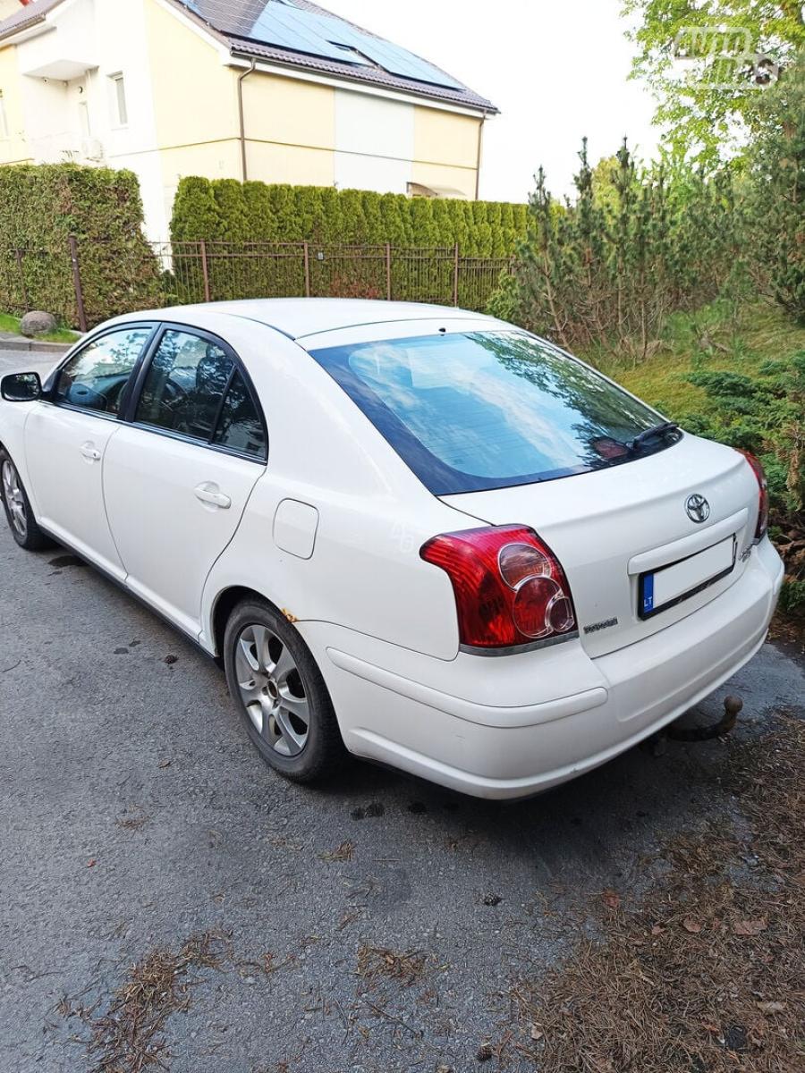 Balts Toyota Avensis 2006 Viļņa, ar dzinēja tilpumu 2.00 L un nobraukumu 384 tūkst. km par 1350 €, foto 7 vietnē AUTOMOTO.COM.LV
