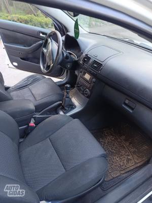 Balts Toyota Avensis 2006 Viļņa, ar dzinēja tilpumu 2.00 L un nobraukumu 384 tūkst. km par 1350 €, foto 10 vietnē AUTOMOTO.COM.LV