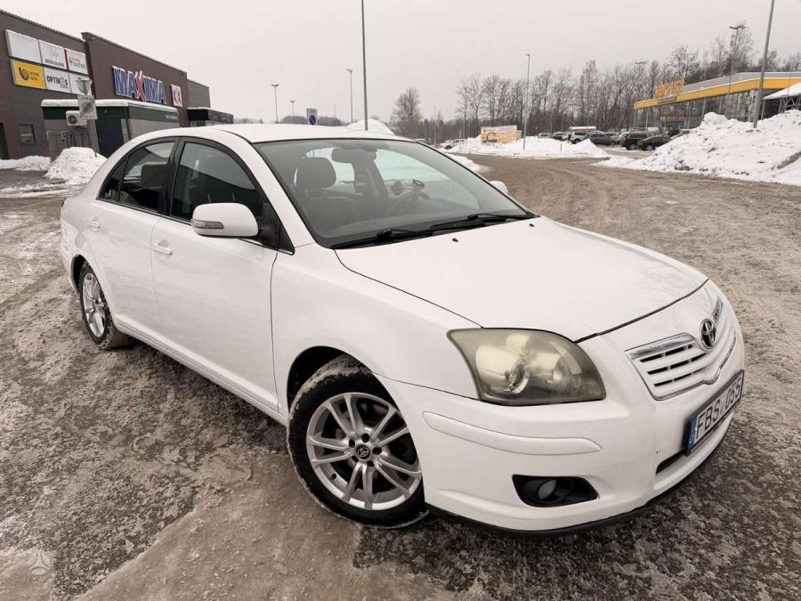 Balts Toyota Avensis 2007 Viļņa, ar dzinēja tilpumu 2.00 L un nobraukumu 260 tūkst. km par 1850 €, foto 1 vietnē AUTOMOTO.COM.LV
