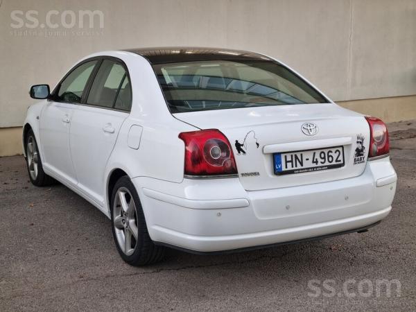 White Toyota Avensis 2007 in Ogre, with an engine capacity of 2.20 L and mileage of 348 thousand km for 1750 €, photo 7 on AUTOMOTO.COM.LV