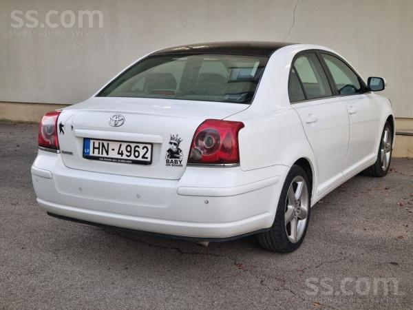 White Toyota Avensis 2007 in Ogre, with an engine capacity of 2.20 L and mileage of 348 thousand km for 1750 €, photo 9 on AUTOMOTO.COM.LV