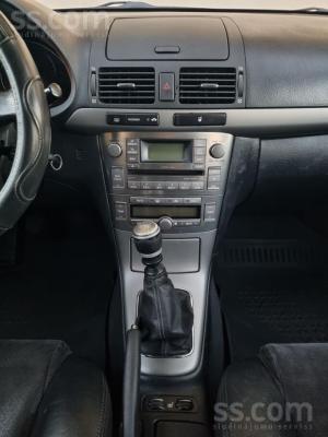 Белый Тойота Авенсис 2007 в Огре, объемом двигателя 2.20 л и пробегом 348 тыс. км за 1750 €, фото 15 на AUTOMOTO.COM.LV