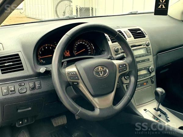 Белый Тойота Авенсис 2011 в Рига, объемом двигателя 2.00 л и пробегом 277 тыс. км за 3850 €, фото 7 на AUTOMOTO.COM.LV