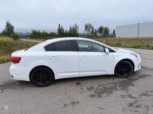 Balts Toyota Avensis 2012 Viļņa, ar dzinēja tilpumu 2.00 L un nobraukumu 300 tūkst. km par 4800 €, foto 4 vietnē AUTOMOTO.COM.LV