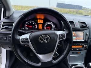 Balts Toyota Avensis 2012 Viļņa, ar dzinēja tilpumu 2.00 L un nobraukumu 300 tūkst. km par 4800 €, foto 18 vietnē AUTOMOTO.COM.LV