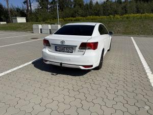 Белый Тойота Авенсис 2012 в Вильнюс, объемом двигателя 2.00 л и пробегом 300 тыс. км за 4550 €, фото 9 на AUTOMOTO.COM.LV