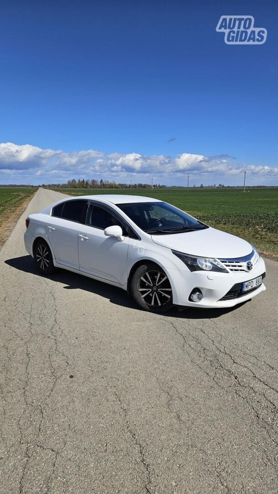 Balts Toyota Avensis 2014 Šauļi, ar dzinēja tilpumu 2.00 L un nobraukumu 308 tūkst. km par 4300 €, foto 3 vietnē AUTOMOTO.COM.LV