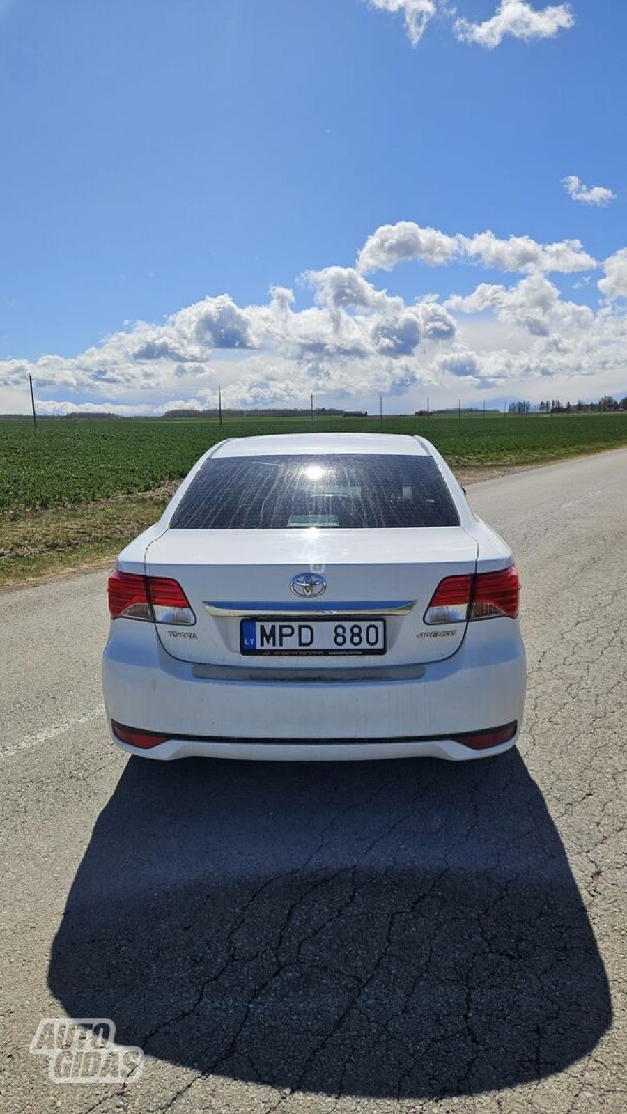 Balts Toyota Avensis 2014 Šauļi, ar dzinēja tilpumu 2.00 L un nobraukumu 308 tūkst. km par 4300 €, foto 4 vietnē AUTOMOTO.COM.LV