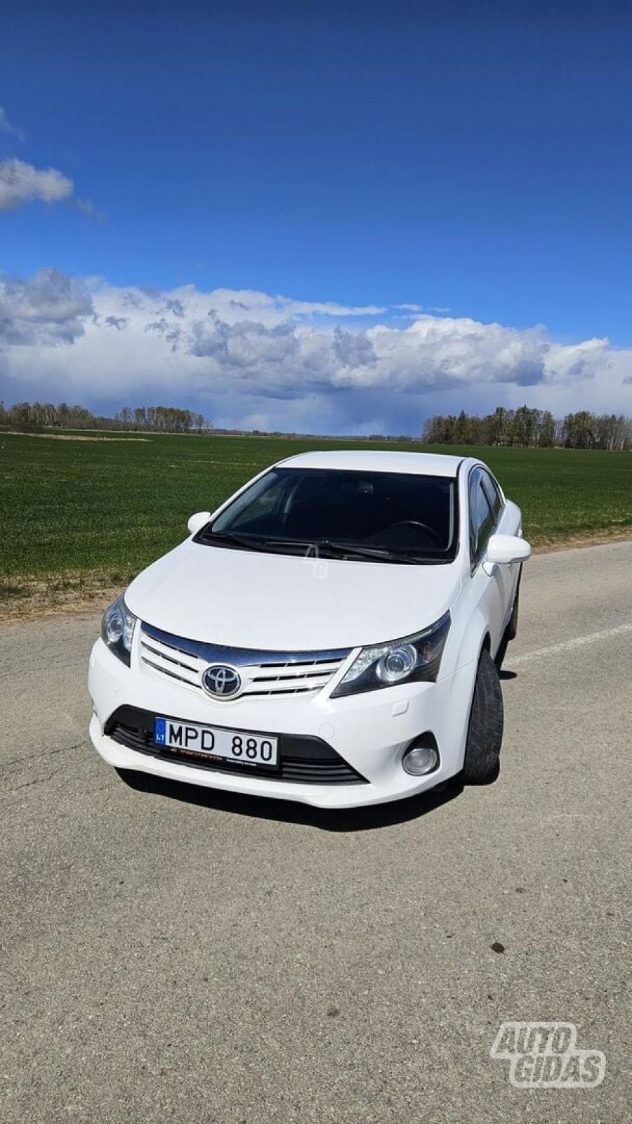 Balts Toyota Avensis 2014 Šauļi, ar dzinēja tilpumu 2.00 L un nobraukumu 308 tūkst. km par 4300 €, foto 6 vietnē AUTOMOTO.COM.LV
