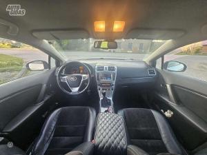Balts Toyota Avensis 2014 Šauļi, ar dzinēja tilpumu 2.00 L un nobraukumu 308 tūkst. km par 4300 €, foto 7 vietnē AUTOMOTO.COM.LV