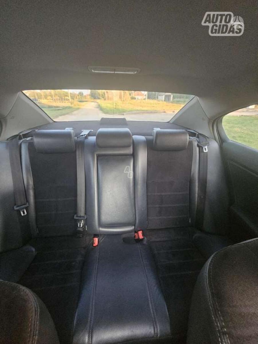 Balts Toyota Avensis 2014 Šauļi, ar dzinēja tilpumu 2.00 L un nobraukumu 308 tūkst. km par 4300 €, foto 13 vietnē AUTOMOTO.COM.LV