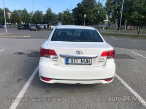 Белый Тойота Авенсис 2014 в Таллин, объемом двигателя 1.80 л и пробегом 292 тыс. км за 5800 €, фото 5 на AUTOMOTO.COM.LV