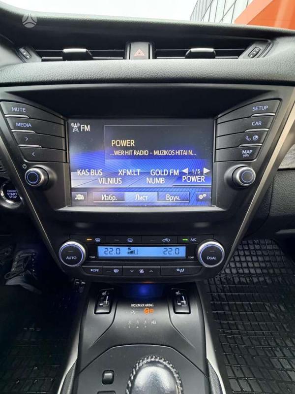 Balts Toyota Avensis 2015 Viļņa, ar dzinēja tilpumu 1.99 L un nobraukumu 185 tūkst. km par 10900 €, foto 11 vietnē AUTOMOTO.COM.LV