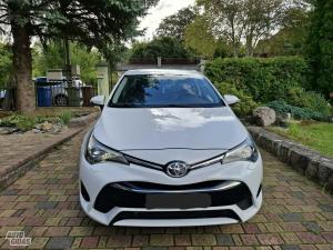 White Toyota Avensis 2015 in Alytus, with an engine capacity of 1.60 L and mileage of 226 thousand km for 6000 €, photo 5 on AUTOMOTO.COM.LV