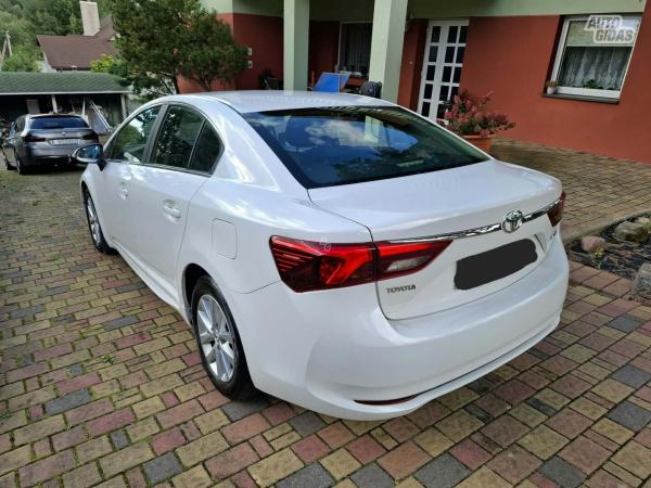 Белый Тойота Авенсис 2015 в Алитус, объемом двигателя 1.60 л и пробегом 226 тыс. км за 6000 €, фото 6 на AUTOMOTO.COM.LV