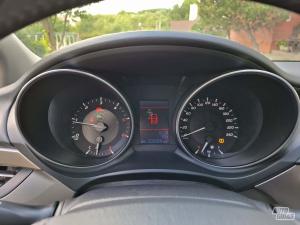 White Toyota Avensis 2015 in Alytus, with an engine capacity of 1.60 L and mileage of 226 thousand km for 6000 €, photo 14 on AUTOMOTO.COM.LV