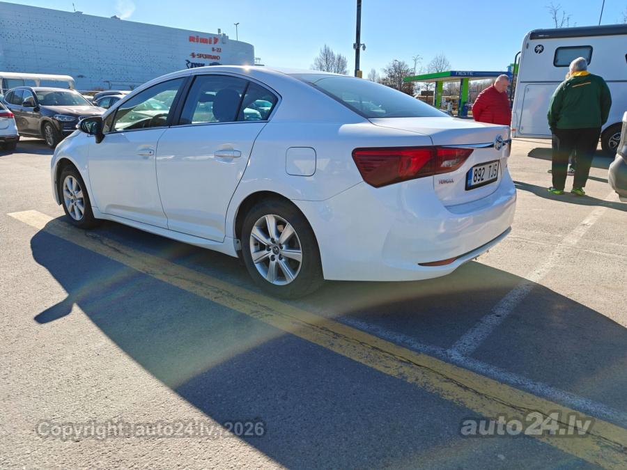 Balts Toyota Avensis 2016 Tallina, ar dzinēja tilpumu 1.60 L un nobraukumu 0 tūkst. km par 6190 €, foto 6 vietnē AUTOMOTO.COM.LV